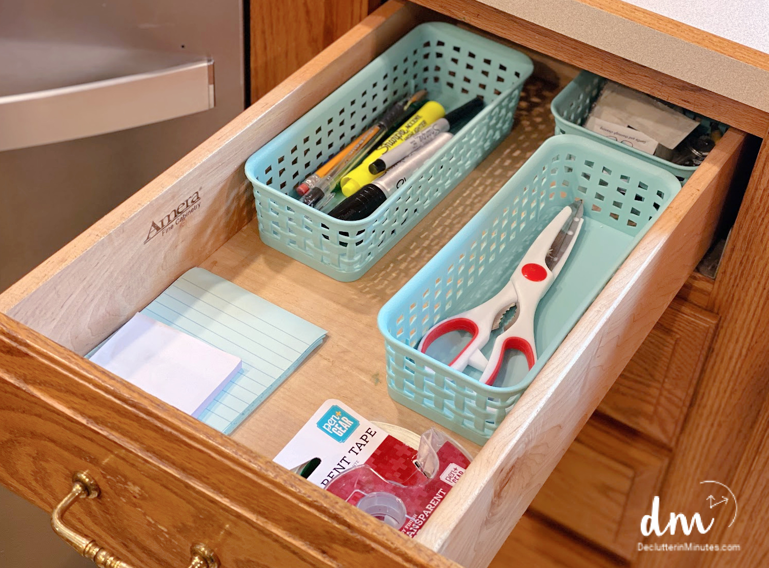 Kitchen Counter Clutter: Reclaim Your Cooking Space - Declutter in Minutes