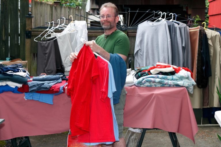 Simplify Your Life: Tips for Decluttering a Messy Dresser - Declutter ...