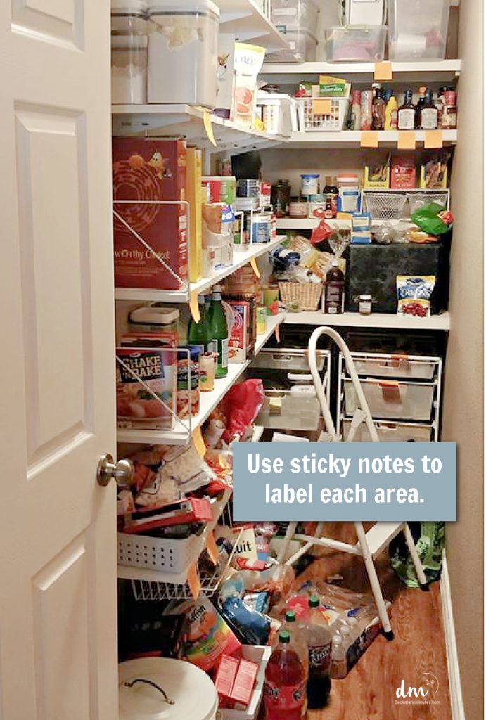 Maximize your Space: How to Organize a Small Pantry - Declutter in Minutes