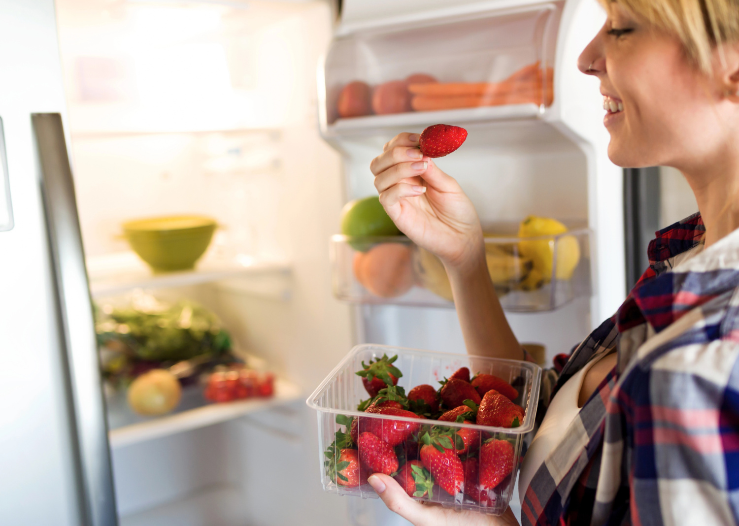 Smart Tips for the Ultimate Fridge Layout - Declutter in Minutes