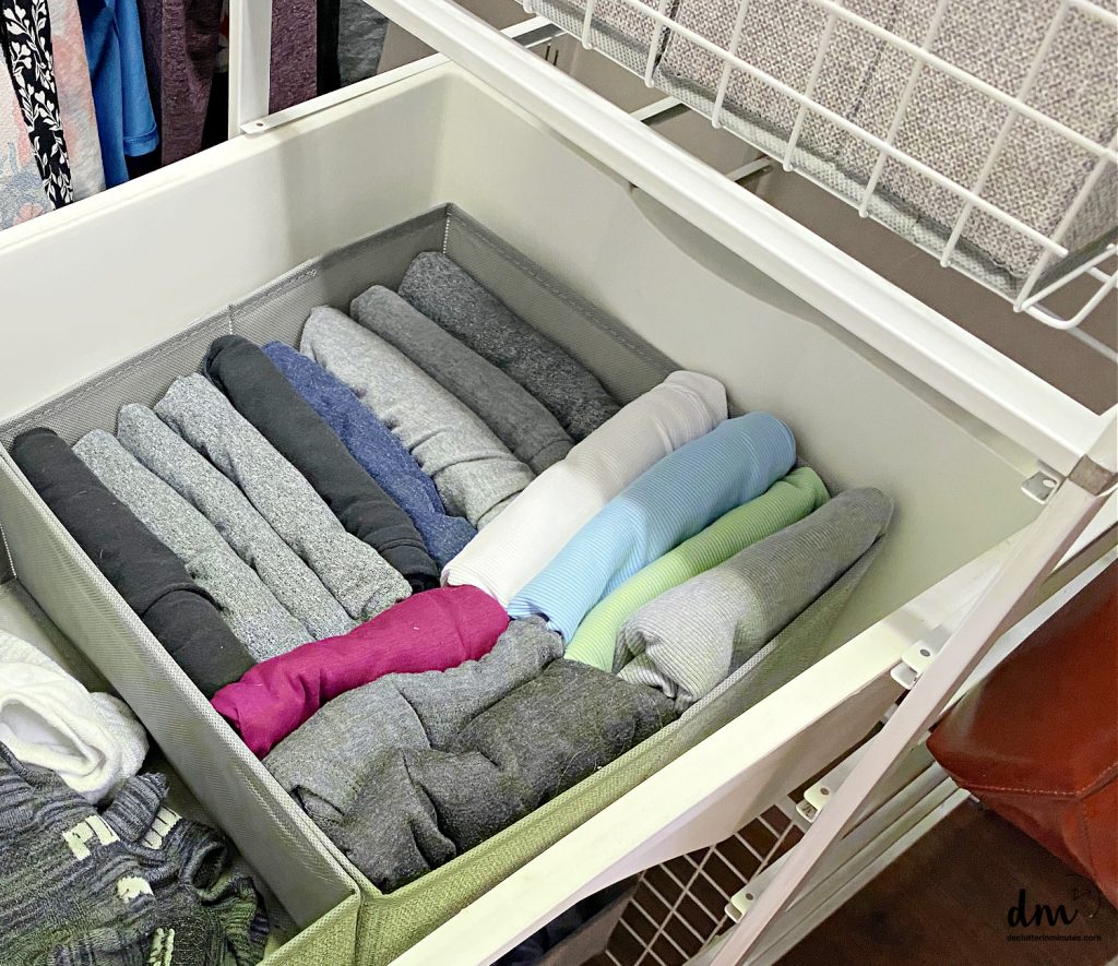 Maximize Space in a Small Closet with Tips - Declutter in Minutes