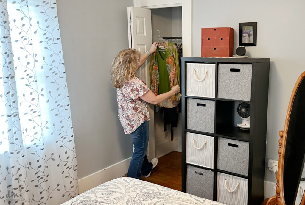 Small Closet Organization Ideas for Everyday Living - Declutter in Minutes